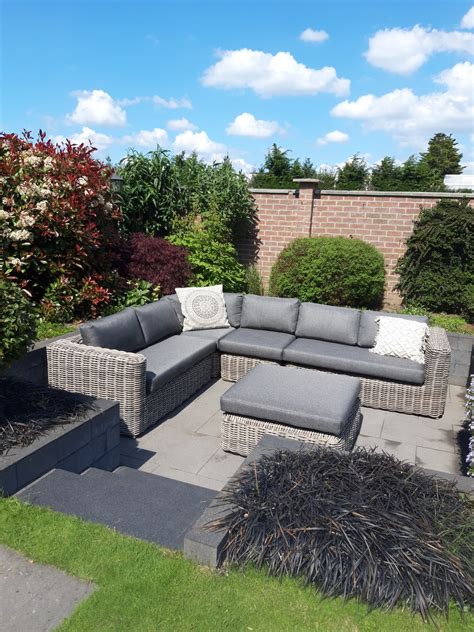 Tips And Tricks Slimme Oplossingen Voor De Indeling Van Een Smalle Tuin Avh Outdoor Tuinmeubelen