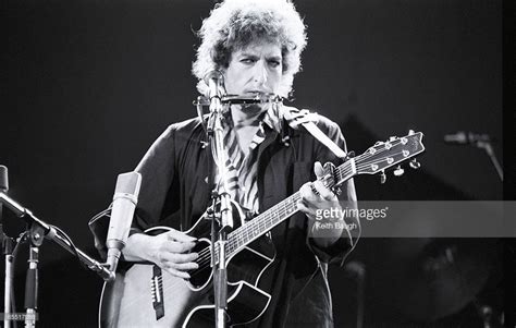 Photo Of Bob Dylan Bob Dylan Performing On Stage