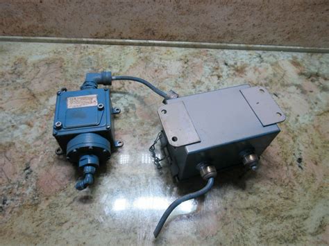 CCS PRESSURE SWITCH UNIT MODEL 604G1 PAT NO 4 152 559
