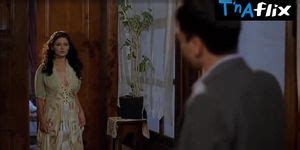 Nurgul Yesilcay Breasts Scene In Egreti Gelin Tnaflix Com