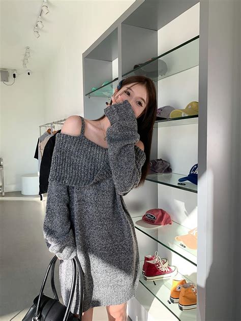 폴시띠아 오프숄더 프릴 루즈핏 니트 미니 원피스 섹시 모던 베이직 데일리룩