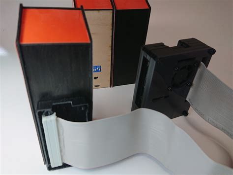 ブラウン管至上主義 レトロアップライト筐体にraspberry Piを組み込む