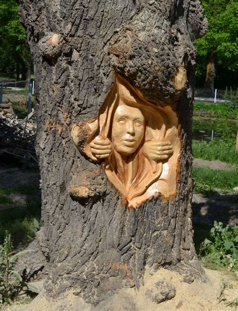 Romanian Artist Uses A Chainsaw To Turn Trees Into Sculptures And The Result Is Impressive