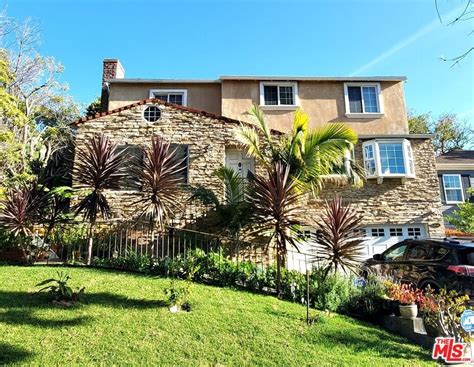 10336 Dunleer Dr Los Angeles Ca 90064 ®