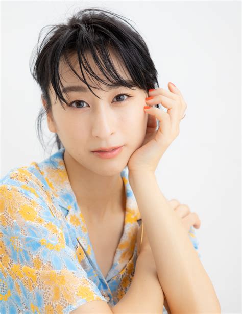 『完璧な美しさ』浅田舞がスポブラ姿で美ウエスト披露フォロワーも歓喜『最強モデルや』 みんな大好き芸能まとめ