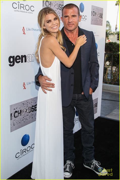 Annalynne Mccord Reunites With 90210 Cast At I Choose Premiere Photo 684615 Photo