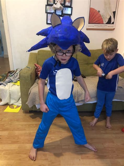 Sonic Costumes Diy Tutorial Bad Sonic Cosplay Sonic Costume Ideas