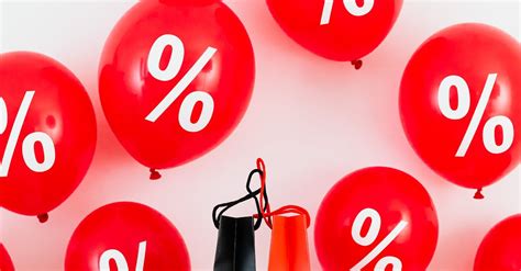 11월 세일 가격 인하 가방을 잡다 검은 금요일 검은색 가방 계절의 끝 광고 구매 열풍 마케팅 물건 사는 사람 바겐 세일 백분율 기호 브랜드 마케팅