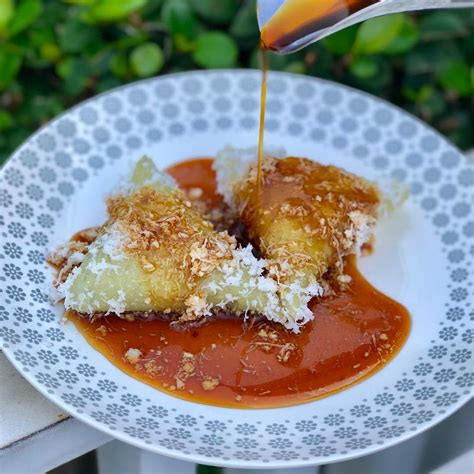 Modeling How To Make An Object With Particles On It Looks Partially