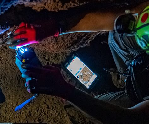 Tricorder Tech Using Esa Electronic Fieldbook And Spectrometer During