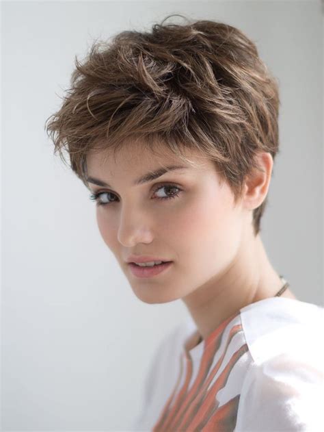 28 Layered Pixie Haircut Ideas Full Of Style And Allure Artofit