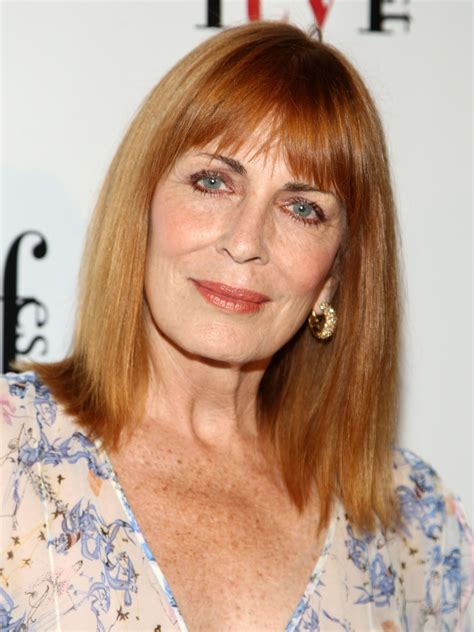 Joanna Cassidy Long Layered Wbangs Celebrities Female Celebs Redhead