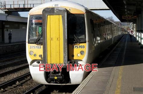 Photo Class 375 375703375707 Arrive At Redhill £100 Picclick Uk