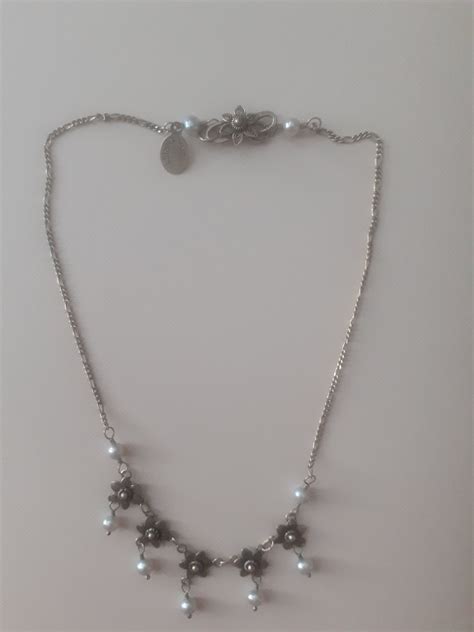 Se Produkter Som Liknar Yvone Christa Colliermagiskt På Tradera