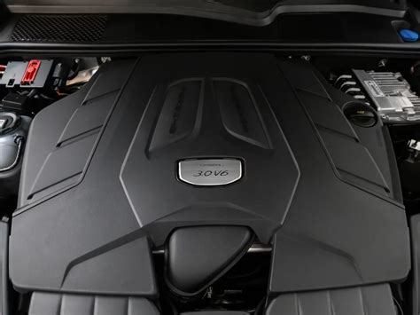 2023 Porsche Cayenne Porsche Marin