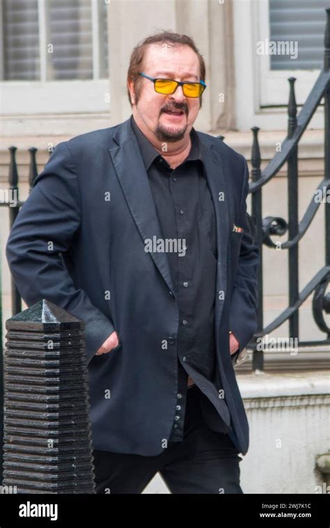 Pic Shows Pic Shows Steve Wright At Bbc Radio Studios In Central