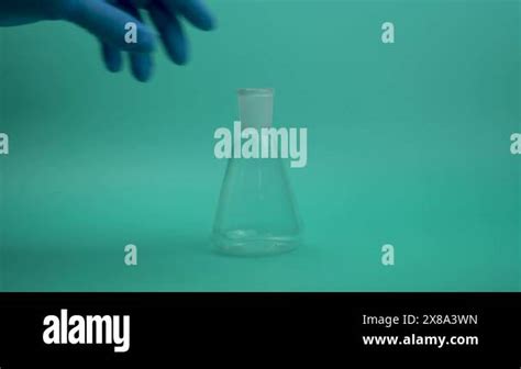 Titration Flask Stock Videos And Footage Hd And 4k Video Clips Alamy