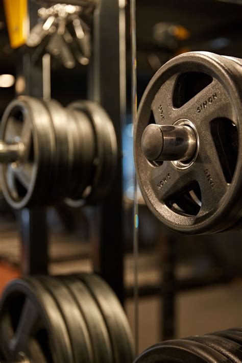 100평 헬스장인테리어 피티샵공사 휘트니스클럽 시공전문 업체 비용견적문의 Gym Interior Gym Wallpaper Gym Photos