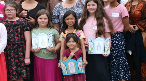 Franciscan Sisters Visit Floridian Girls In Saint Thomas More St