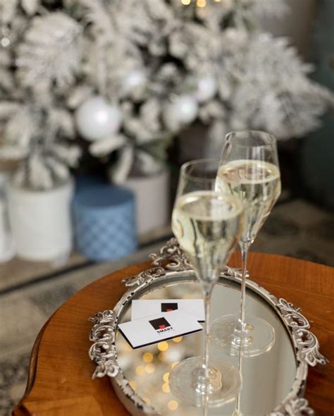 С наступающим Новым годом друзья Встречаете ли вы Новый год в кругу