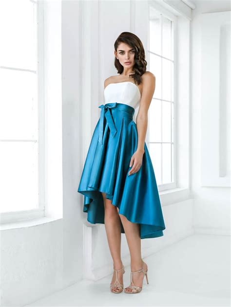 Платья для девушек 9 класса на выпускной красивые пышные модные