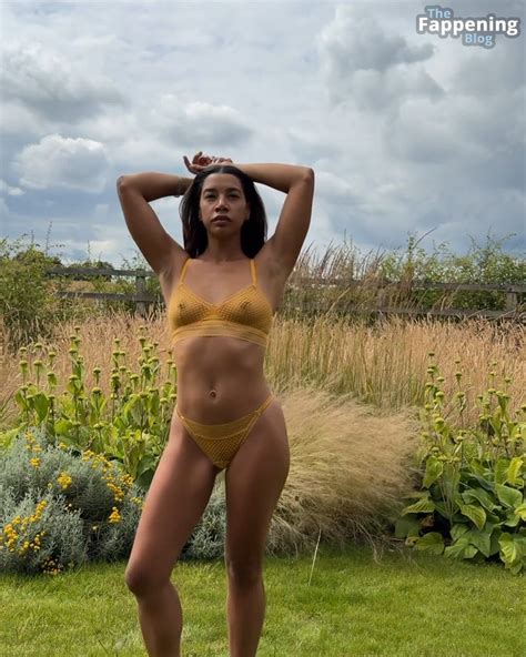 Hannah Fallis Bronfman Nude 7 Photos Thefappening