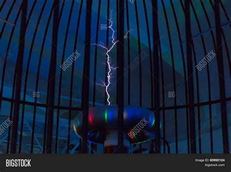 Resonant Transformer Image And Photo Free Trial Bigstock