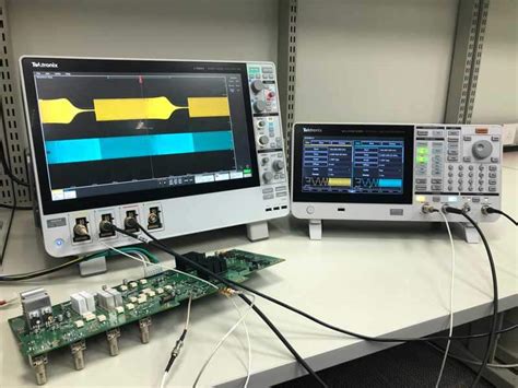 Vicom Tektronix AFG Arbitrary Function Generator