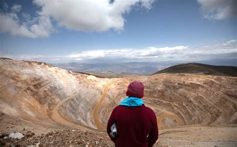 Перугийн иргэд нэн чухал “уул уурхайн коридор” ыг дахин хаана