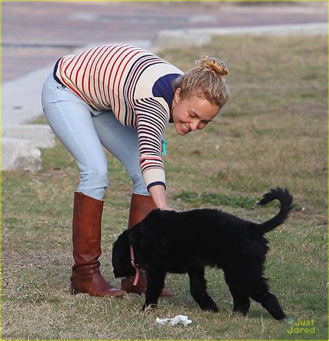 Hayden Panettiere Beach Day With Wladimir Klitschko Photo 538915