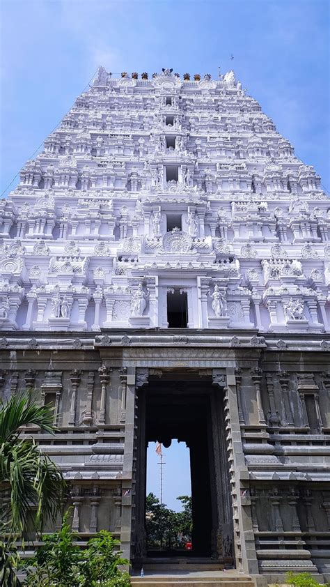 Trippin On Lsd In An Ancient Temple Rindianents