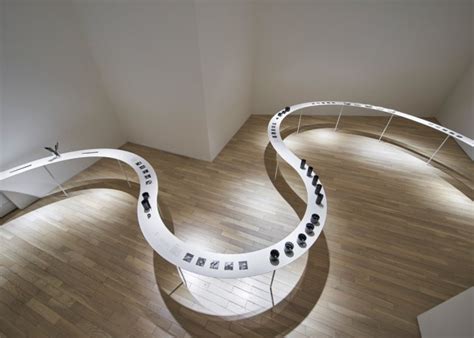 Nendo Designs Sinuous Display For Tokyo Tableware Exhibition