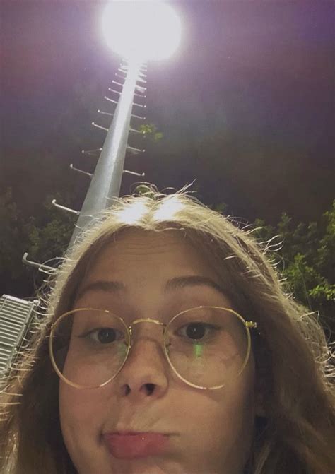 New Glasses Girls With Glasses Pretty Girls Cute Girls Best Selfies