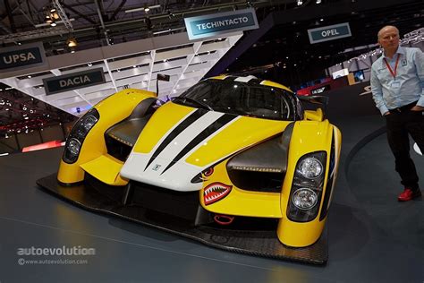 SCG 003 Stradale, Competizione Make an Appearance in Geneva - autoevolution