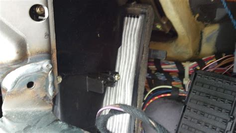 Replacing The Cabin Microfilter On My Bmw E36 M3