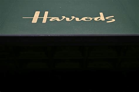 60 ‘survivors Accuse Ex Harrods Boss Al Fayed Of Sex Abuse Lawyers