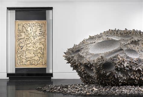 Display Cases In Brooklyn Museum From Goppion