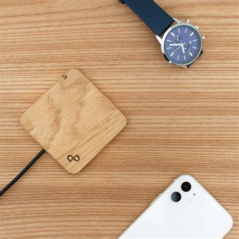 Woch Wooden Wireless Fast Charger