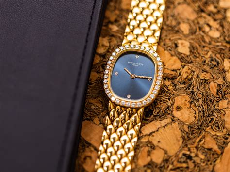 Patek Philippe Vintage Ellipse Dor Lady Ref 4729 1 18k Yellow Gold