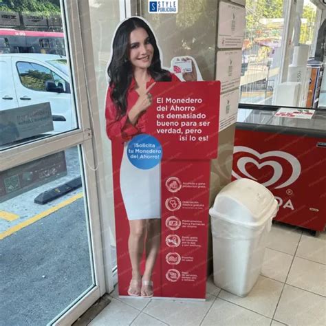 Standee Clones Style Publicidad Imprenta