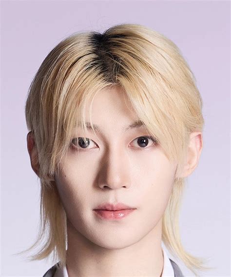 He Zhong Xing 贺仲星 Mydramalist