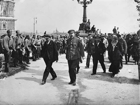Анатолий Луначарский: большевик среди интеллигентов