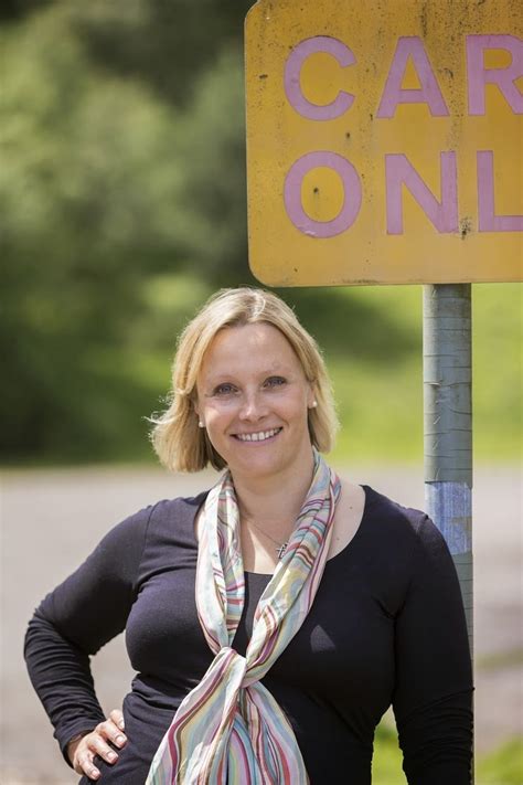 Picture Of Vicki Butler Henderson