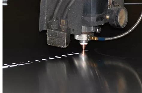 Flat Laser Cutting Machine Tools Metal Cutting Types Laser Dynamics