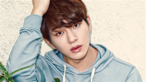 Onew De Shinee Comenzara Su Servicio Militar El Próximo Mes Mundo Kpop