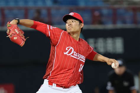 三立體育新聞 味全龍 先發 王維中 在官辦熱身賽初登板 就繳出5局僅被敲2安無失分壓制 富邦悍將 的好表現 （圖／味全龍提供