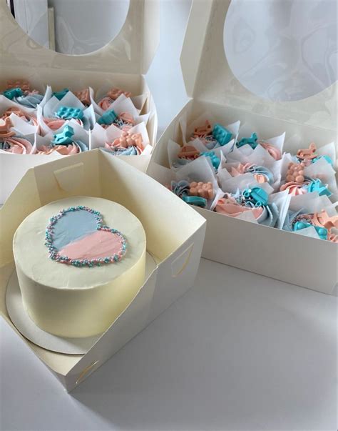 Бенто торт на гендер пати Гендерная вечеринка Торт для беременных Гендер