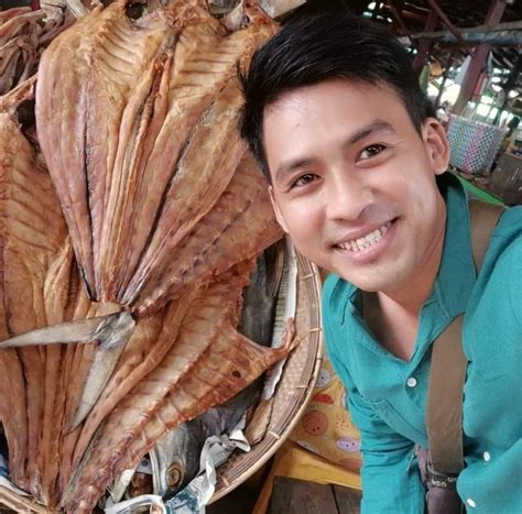 ပင်လယ်မောင် ရေထွက်ပစ္စည်း အမျိုးမျိုးလက်ကားဒိုင်ကြီး