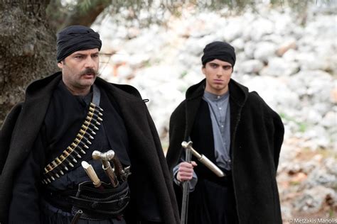 «Καπετάν Μιχάλης Αυθεντικά τουφέκια κρητικές στολές ρέπλικες κανόνια Πότε κάνει πρεμιέρα η