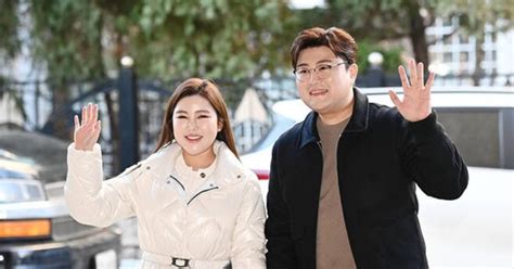 김호중·송가인 임신 5개월 곧 결혼 황당 가짜뉴스 등장 엑s 이슈